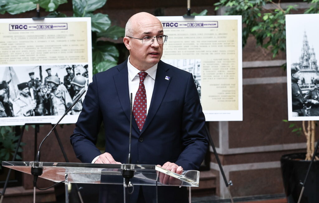 “Their Feat Is Immortal” – TASS photo exhibition dedicated to the 80th ...